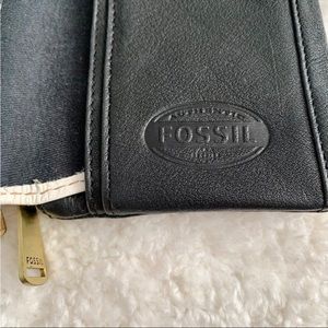 Fossil | Bags | Fossil Wallet | Poshmark